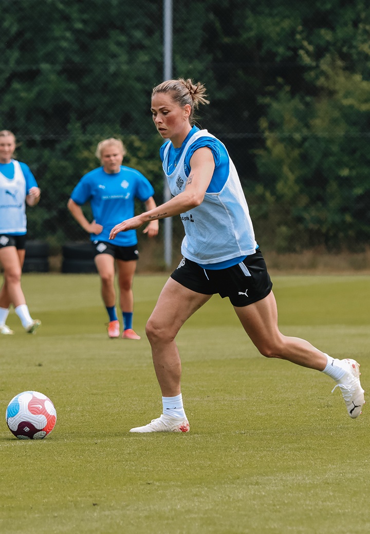 Sara_Gallery - PUMA CATch up