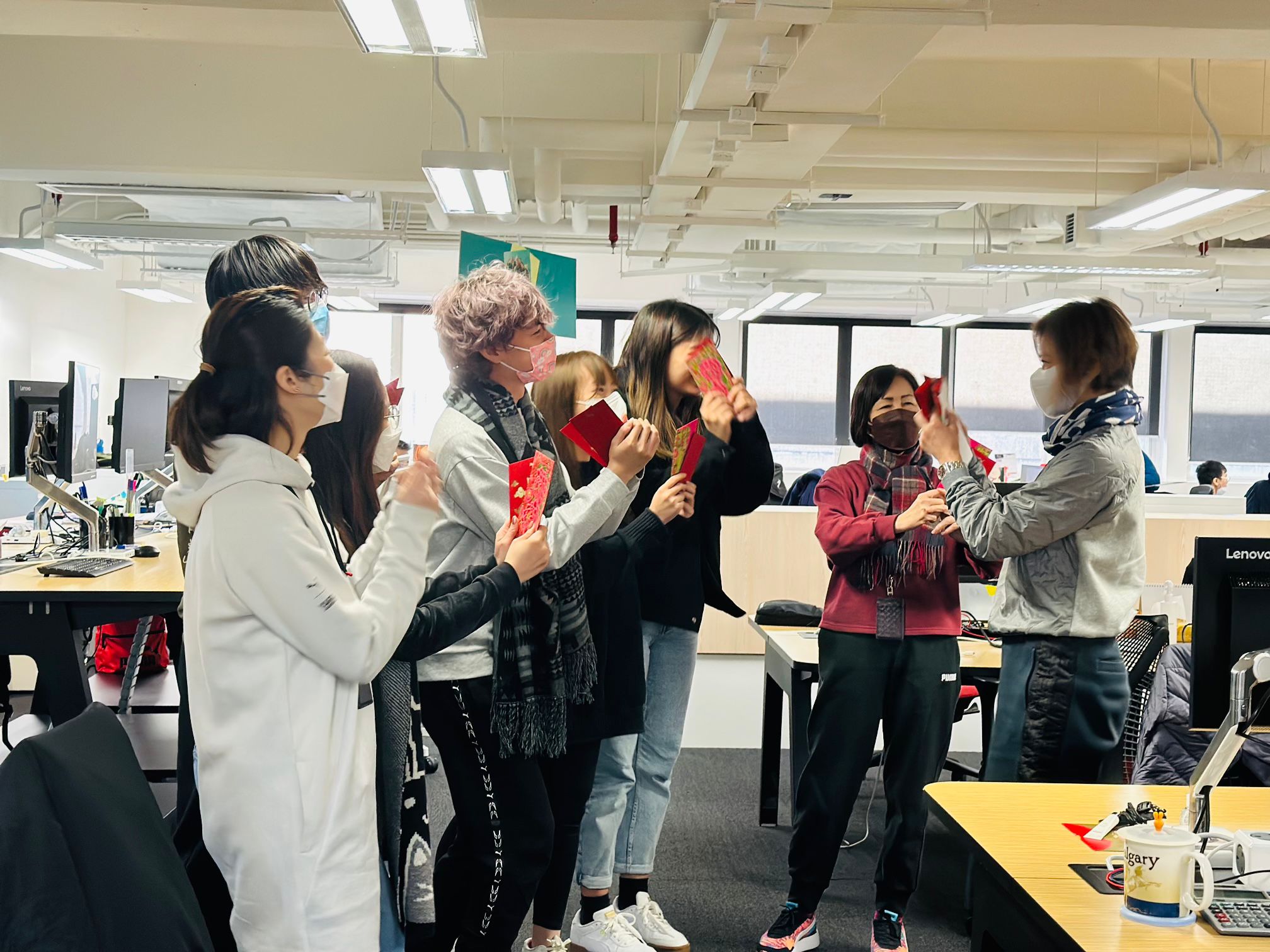 HK-Sara Presenting Red Pocket to Staff - PUMA CATch up